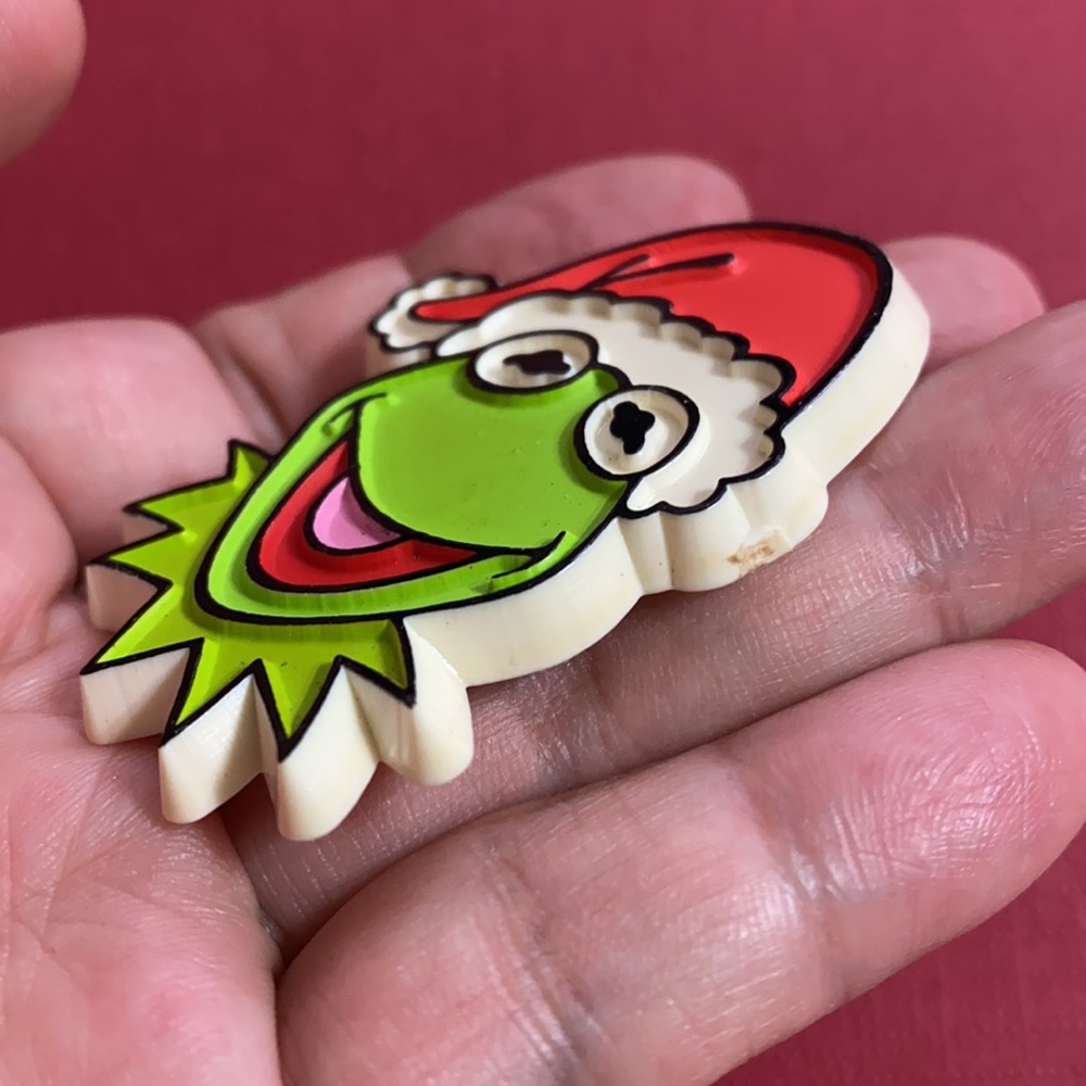1979vintage Kermit Frog Pin - Gem